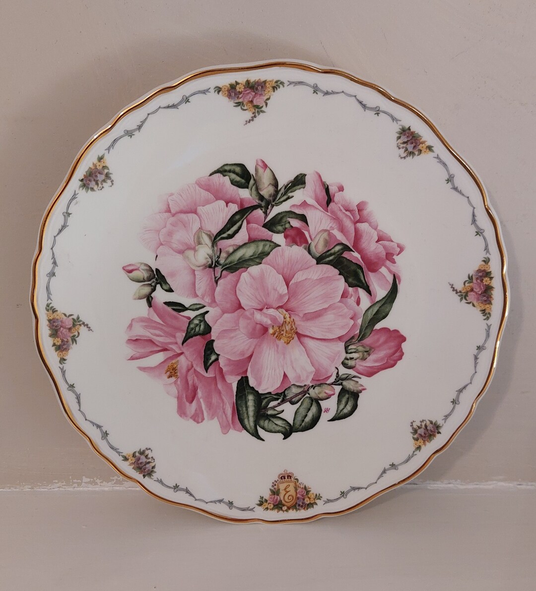 Vintage Royal Albert the Queen Mother's Favourite Flowers by Sara Ann ...
