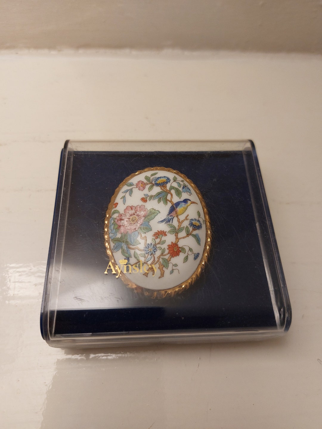 Vintage Aynsley Pembroke Brooch - Etsy