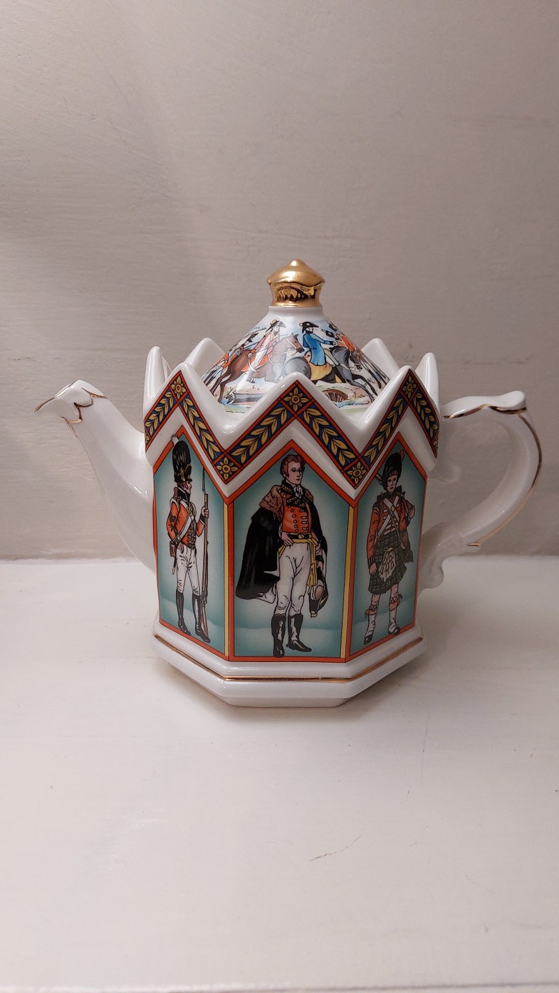 Vintage Sadler Novelty Teapot the Duke of Wellington Battle of Waterloo ...