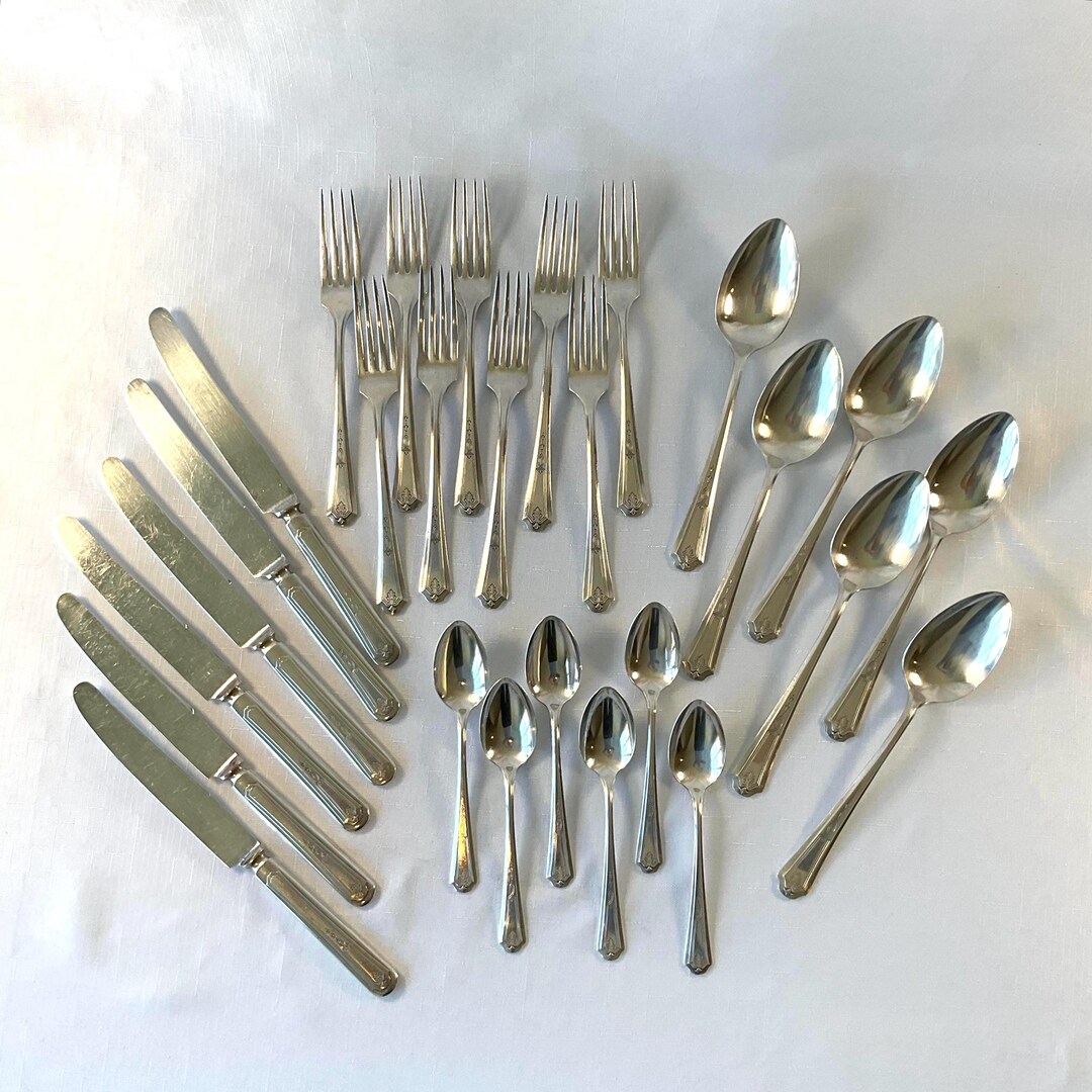 Oneida Community Silverplate Flatware, Beverly Pattern, 28 Add-on or ...