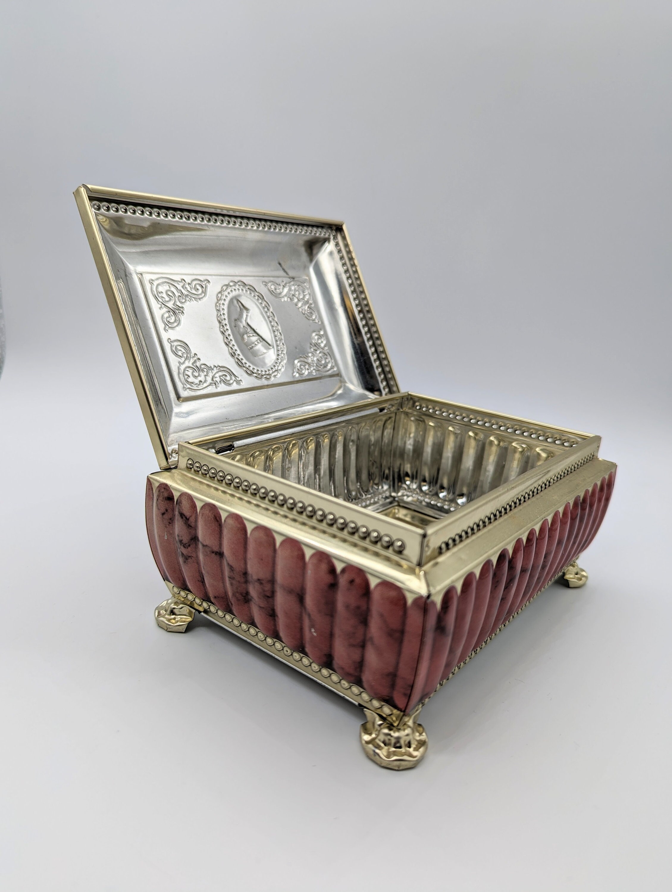 Vintage Blue Bird Toffee Tin Featuring a Queen Nefertiti Cameo - Etsy