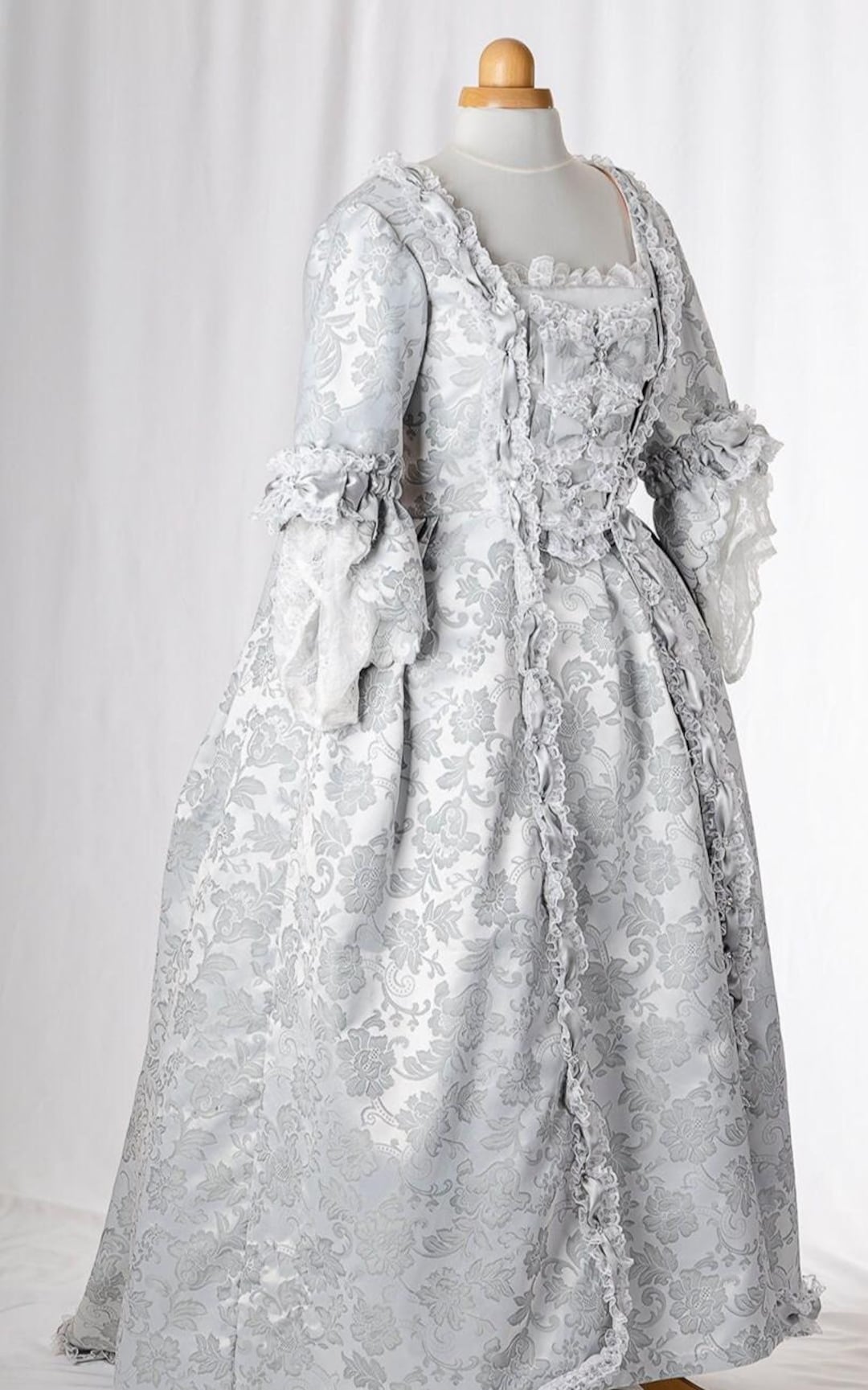1750 French-style Dress (reproduction of a Historical Costume) Made to ...