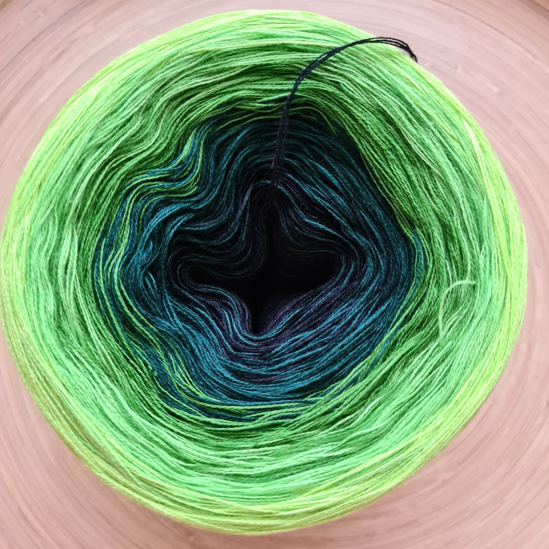 Gradient Cake Yarn, Ombre Yarn Cake, Color Change Yarn, 3 Ply, Ombre ...