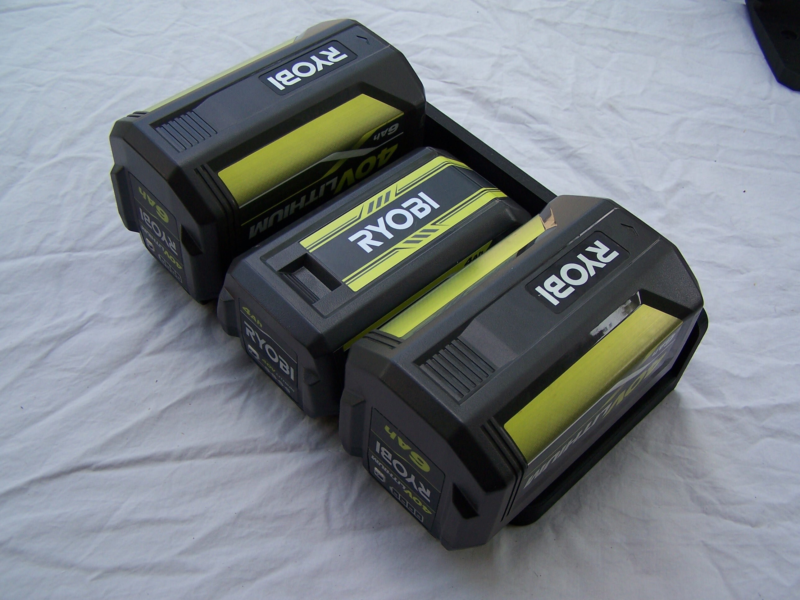 RYOBI Battery Holder/mount for 40V Li Batteries Tripple Port (3 ...