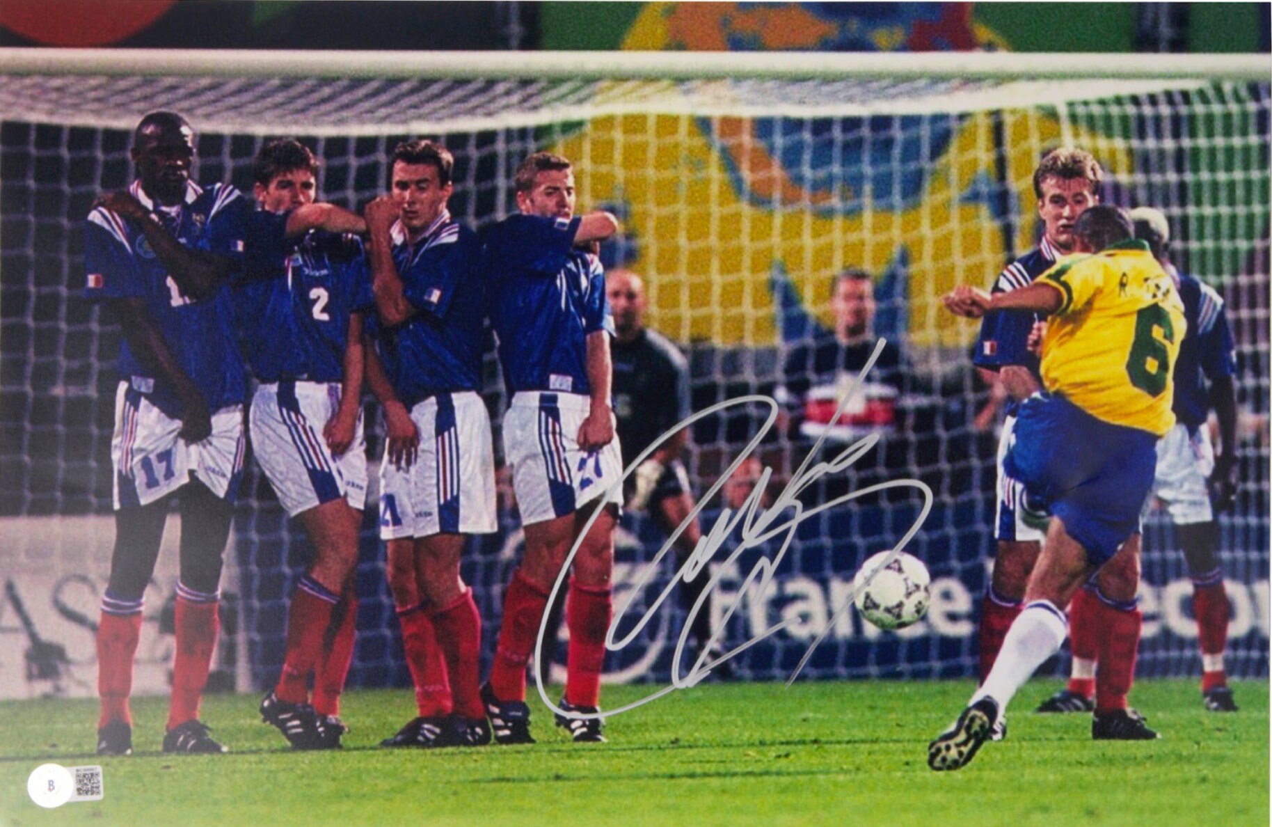 Roberto Carlos Wallpaper Free Kick