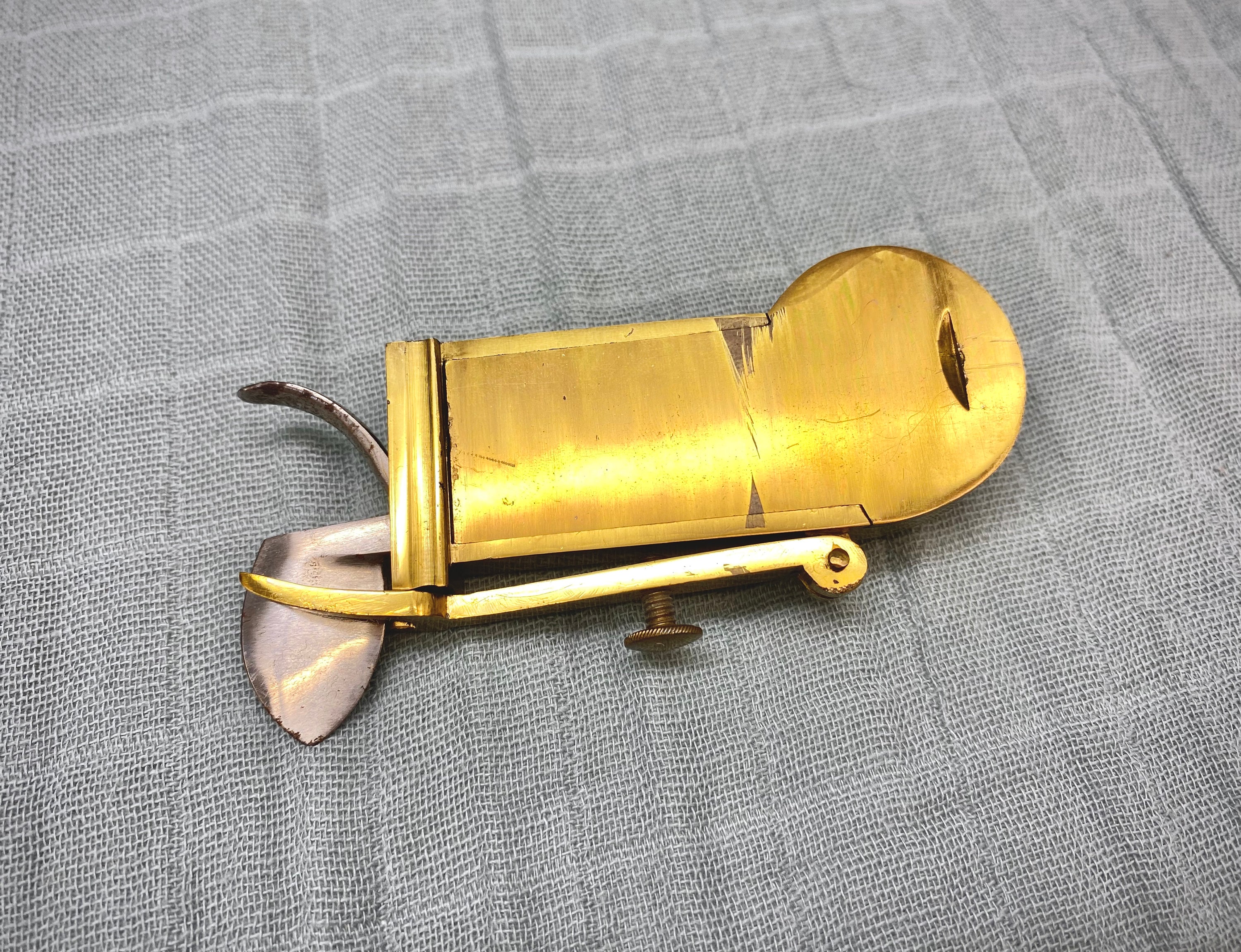 Large Veterinary Spring Lancet W/ Depth Gauge and Original Case ...