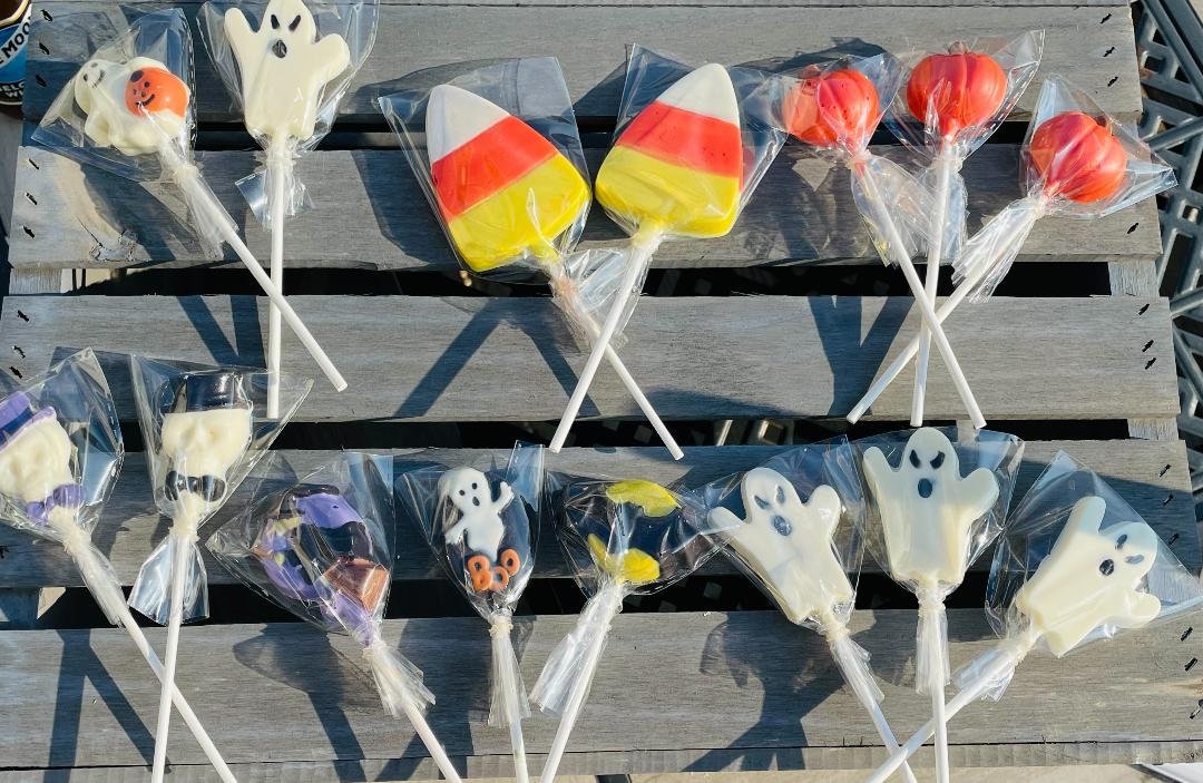 Halloween Chocolate Lollipops Ghost Pumpkin Witch Skull Fangs Bat Trick ...