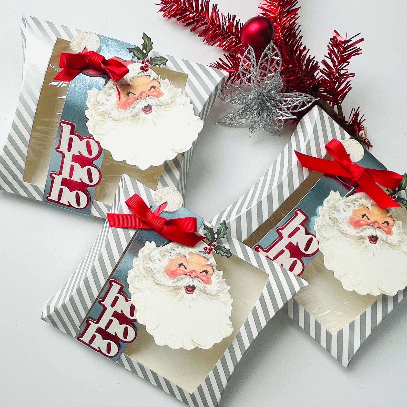 Christmas Gift Box, Pillow Boxes, Gift Card Holder, Vintage Style Santa ...