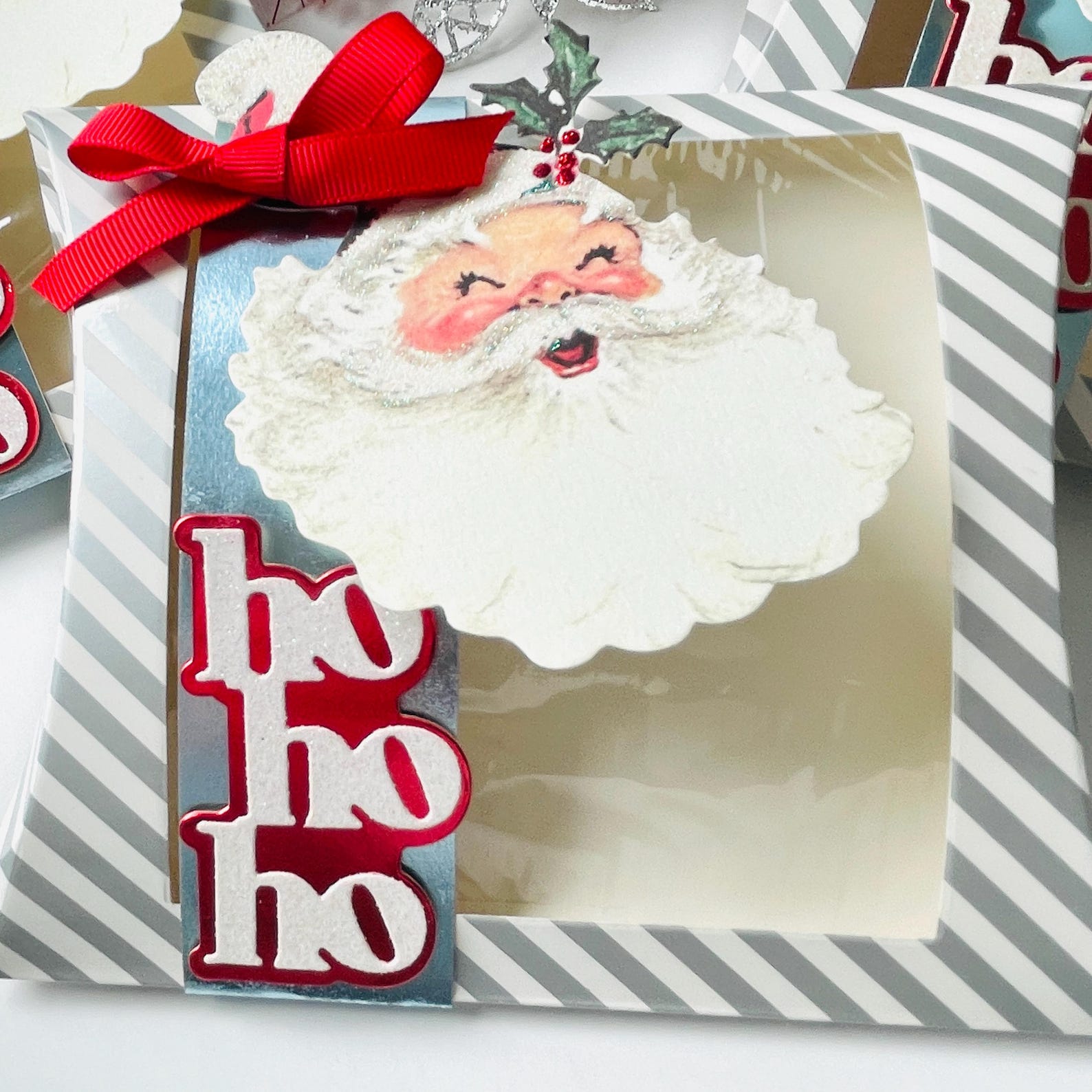 Christmas Gift Box, Pillow Boxes, Gift Card Holder, Vintage Style Santa ...