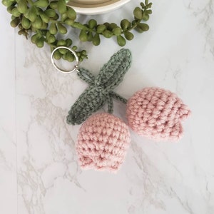 Crochet Tulip Keychain - Etsy