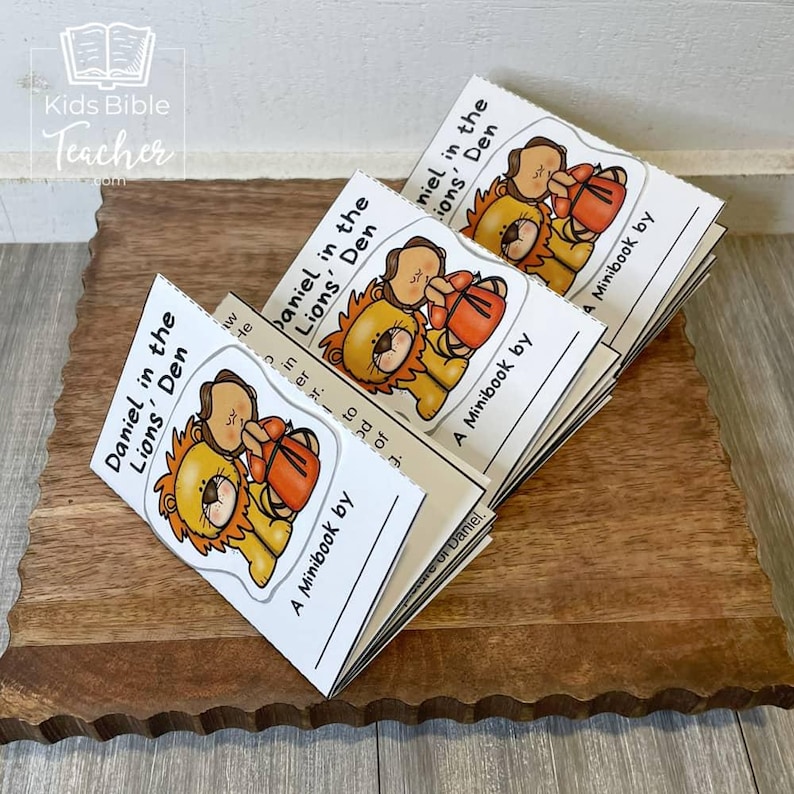 Daniel in the Lions Den Mini Book Craft, Daniel Bible Craft for Kids ...