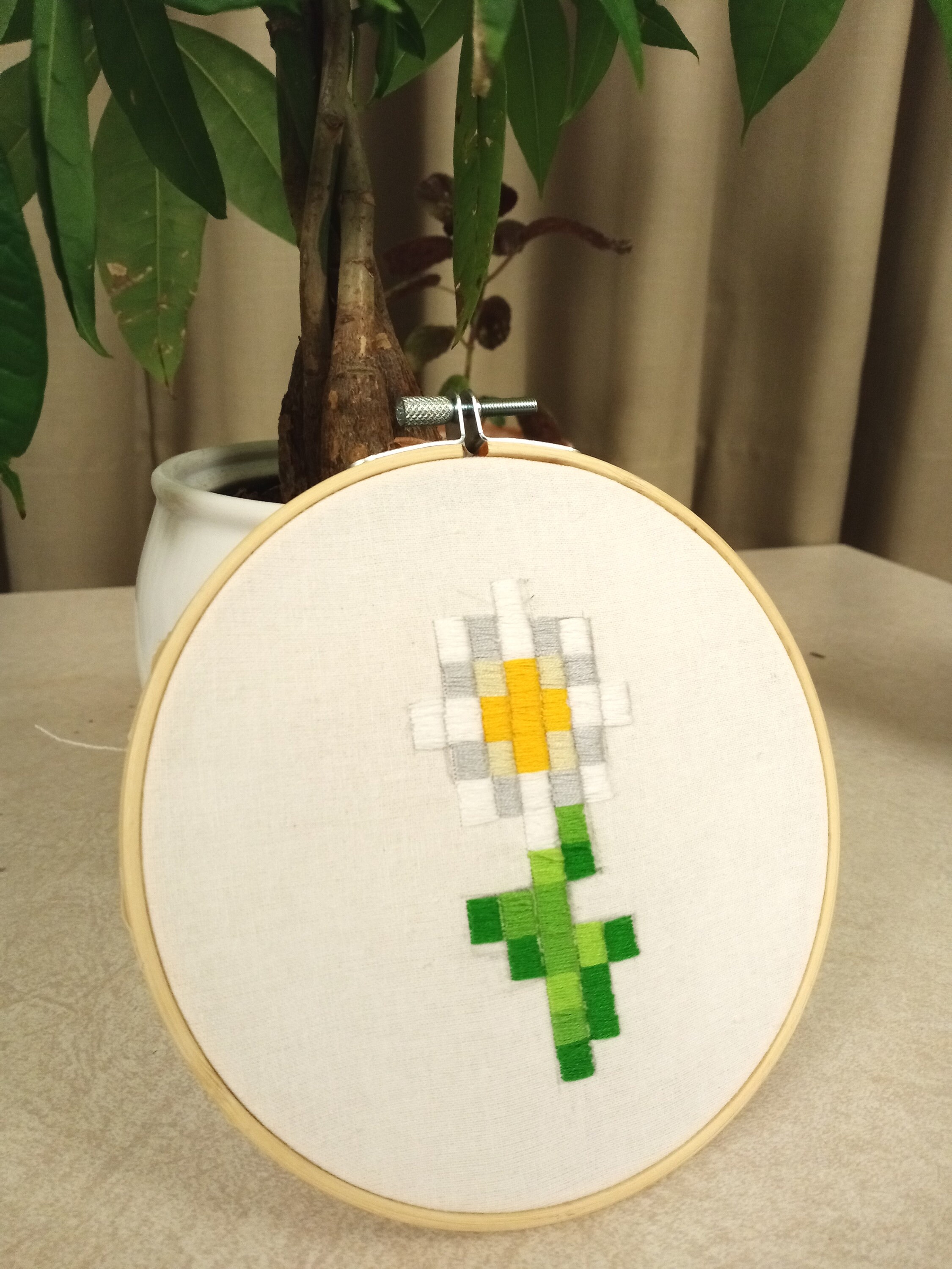 Minecraft Daisy Flower Embroidery - Etsy