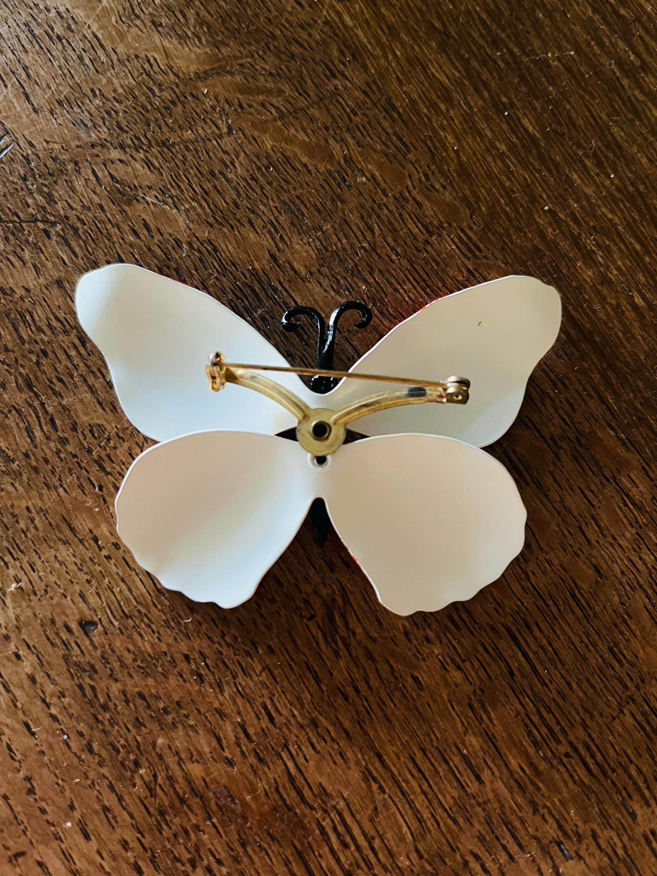 Retro Enamel Pins Butterfly and Flowers - Etsy