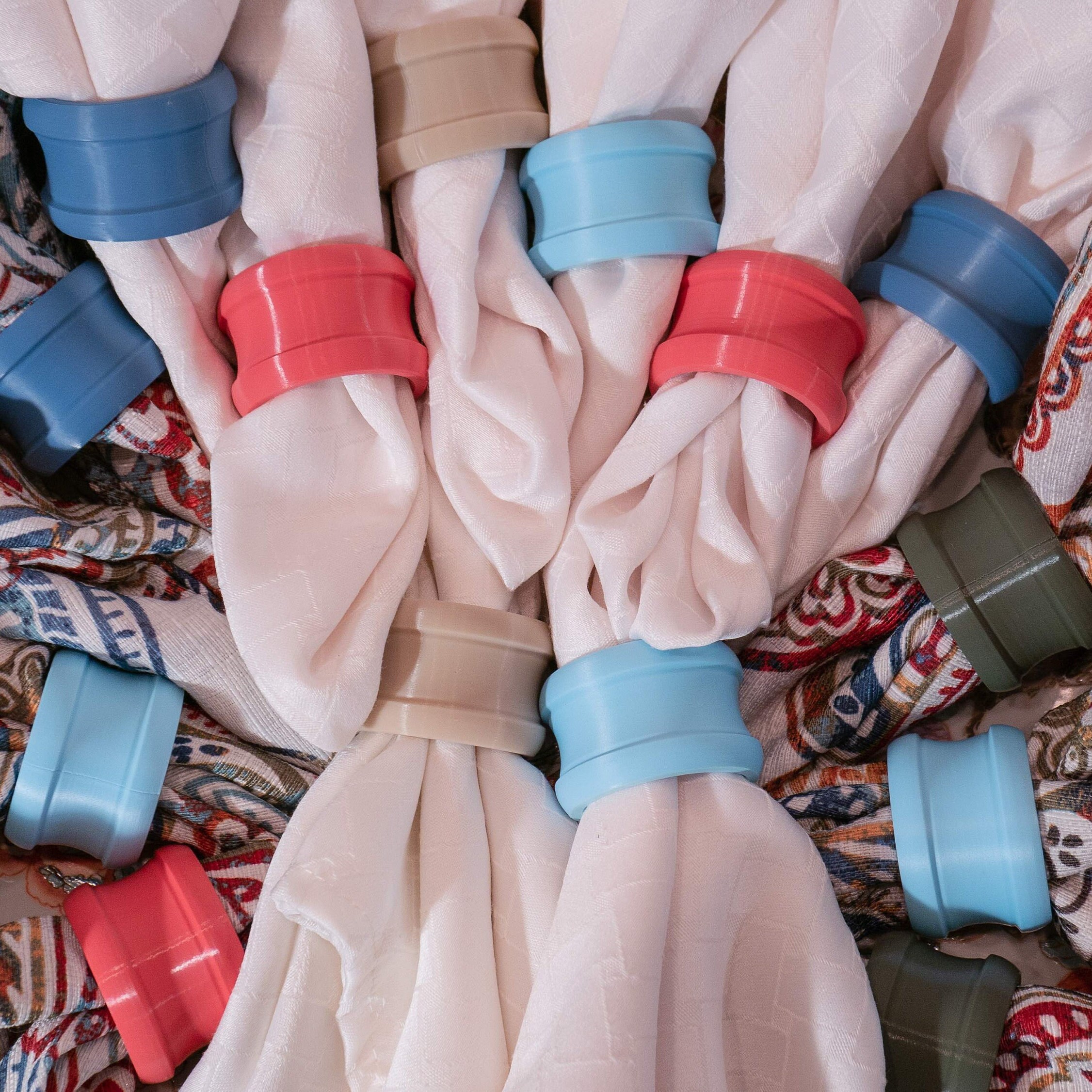 Bistro Napkin Rings - Assorted Colors - by Murphydecorboutique - Etsy