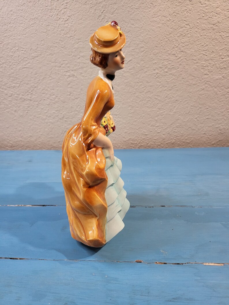 Vintage Goebel Porcelain ''flower Lady'' Figurine - Etsy