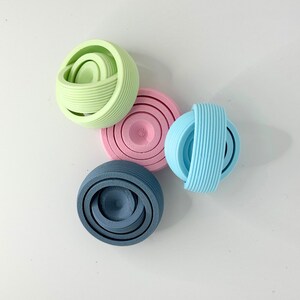 Gyro Fidget Textured Spinner: Silent, Stress-reducing Fidget Toy , and ...