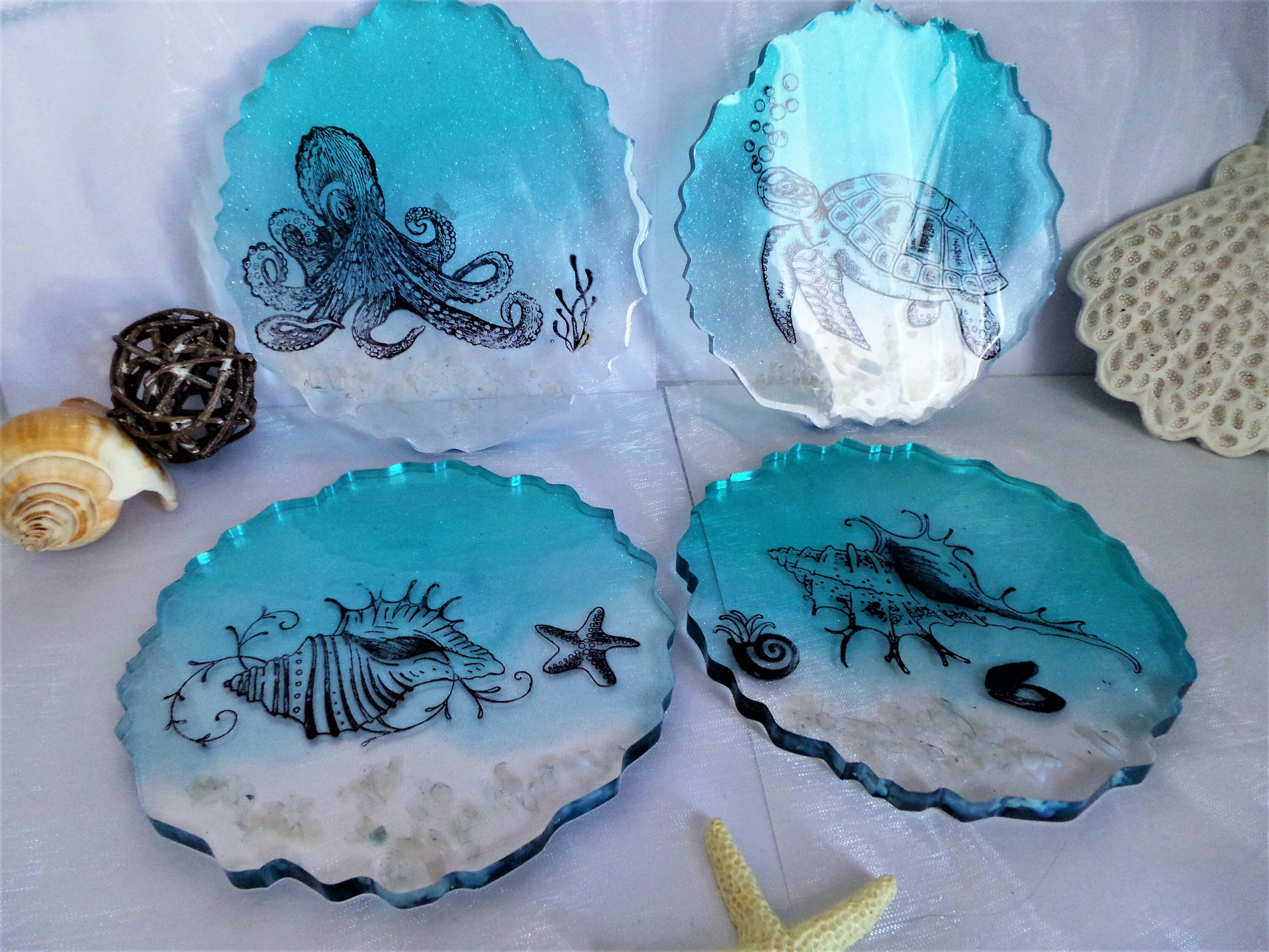 Ocean Sea Creatures Geode Shaped Shimmery Transparent Resin Coaster Set ...