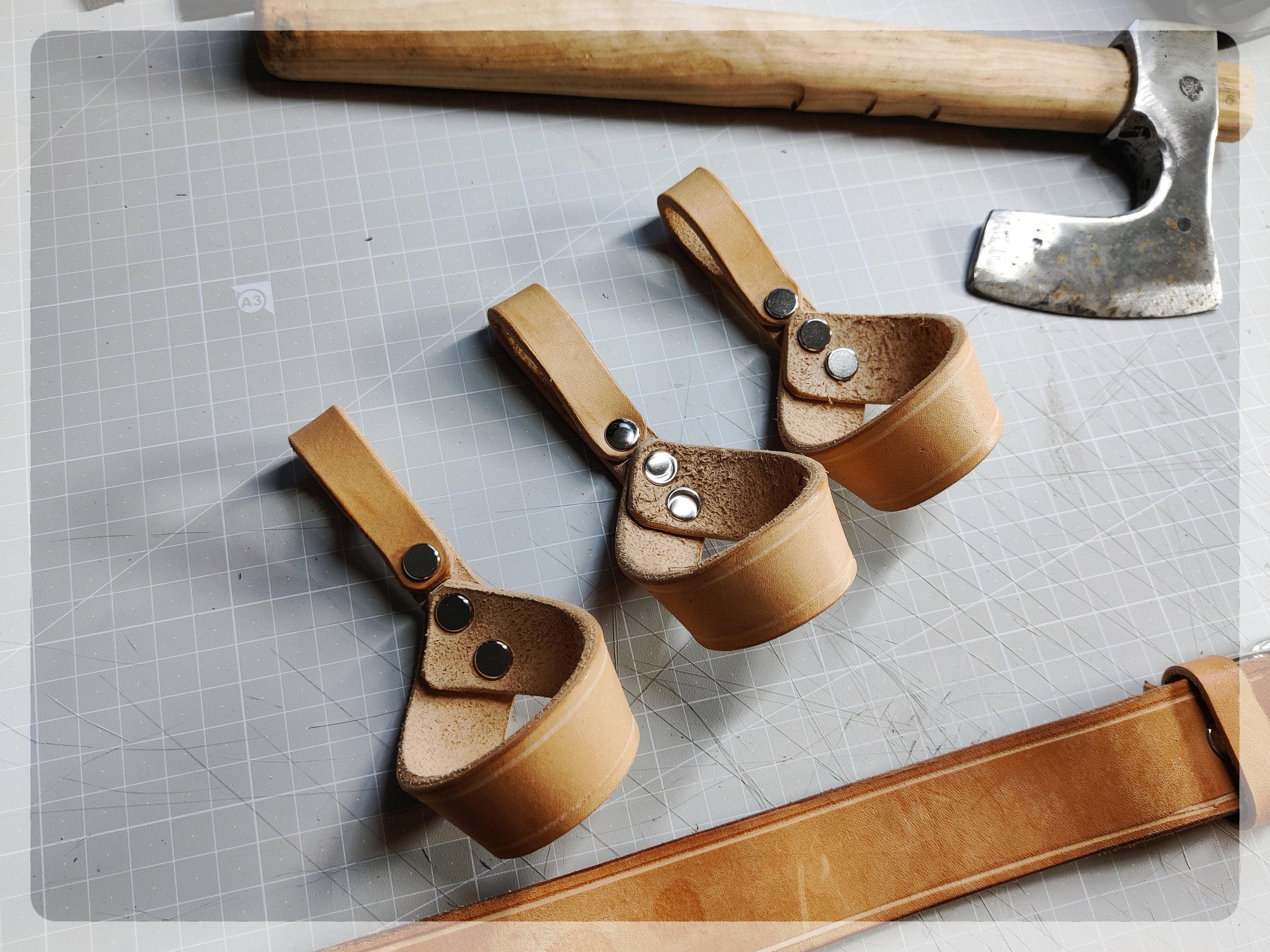 Leather Axe Belt Loop - Handmade Leather - Bushcraft Belt - Axe Holder ...