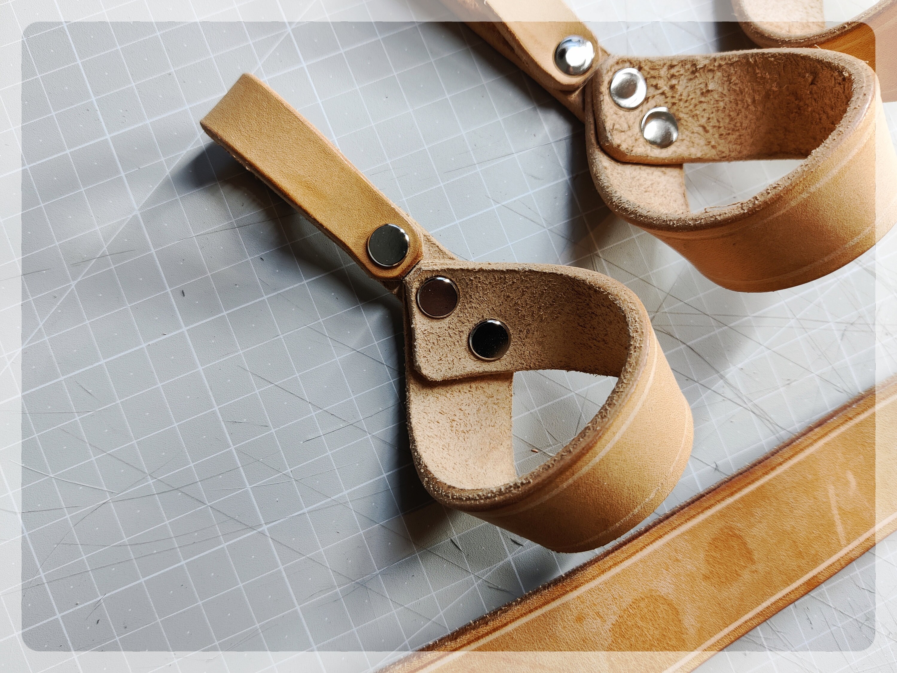 Leather Axe Belt Loop - Handmade Leather - Bushcraft Belt - Axe Holder ...