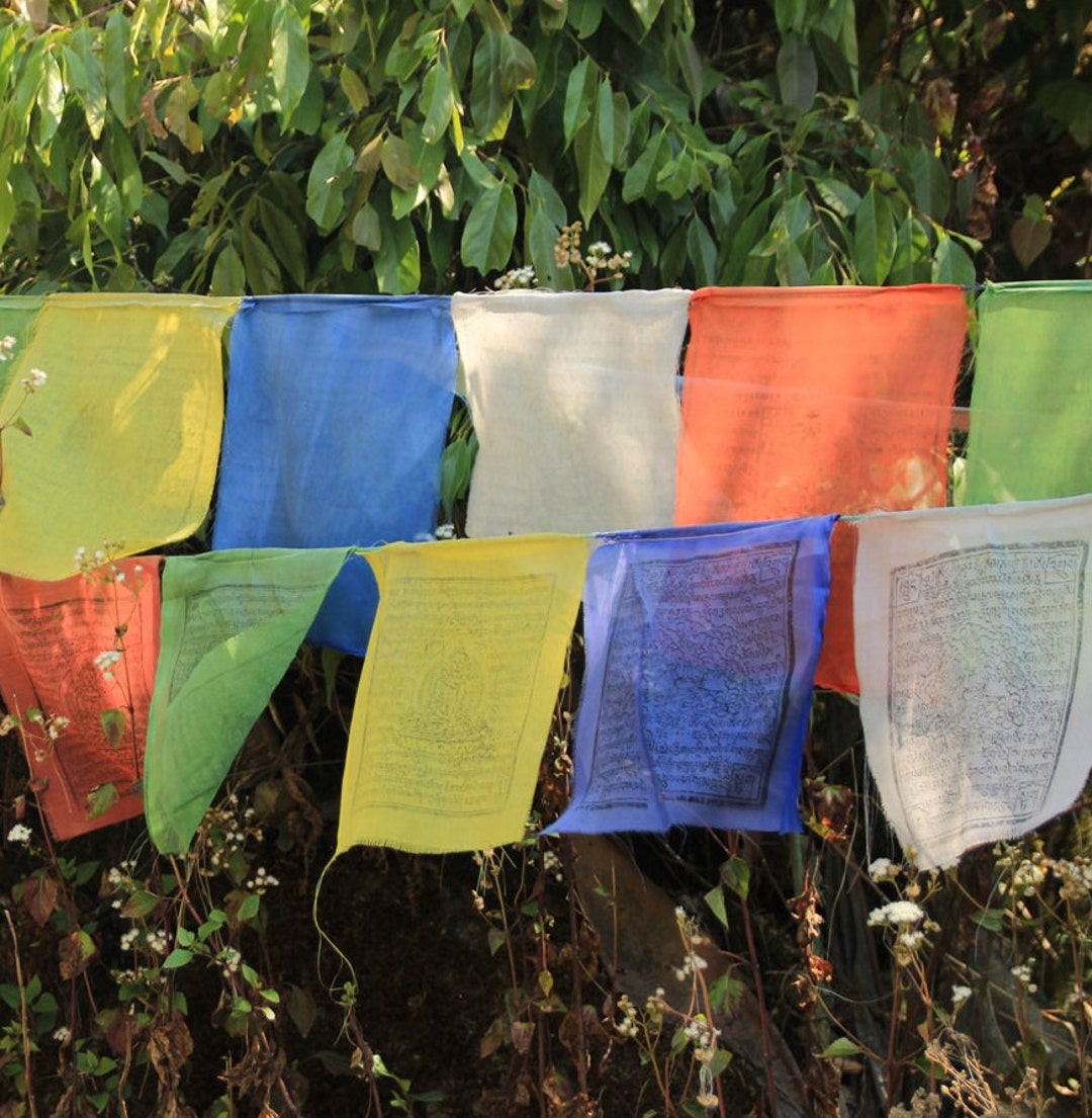 Himalayan Prayer Flags Set of 25 - Handmade Buddhist 'wind Horse ...