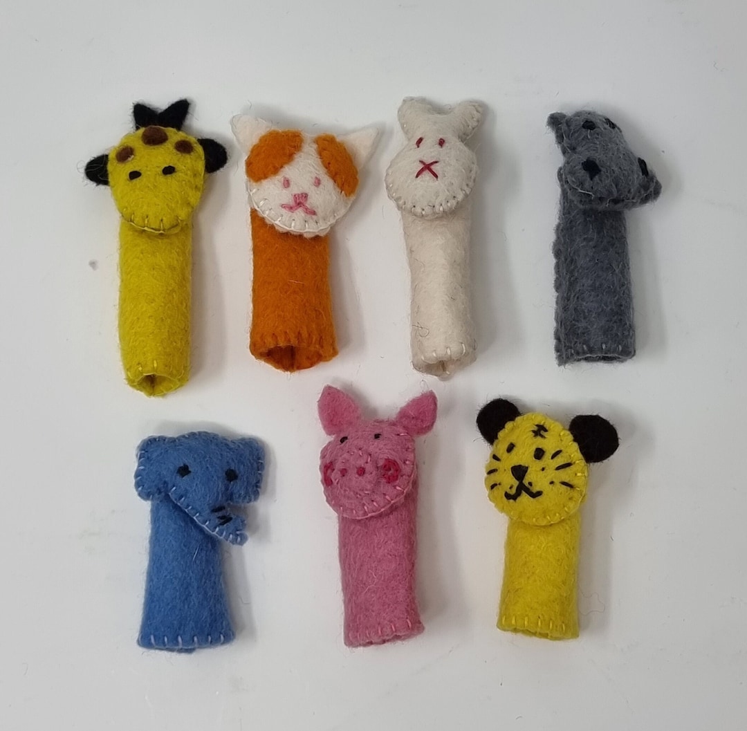 Adorable Handmade Animal Felt Finger Puppets - Wool Felt Giraffe, Cat ...