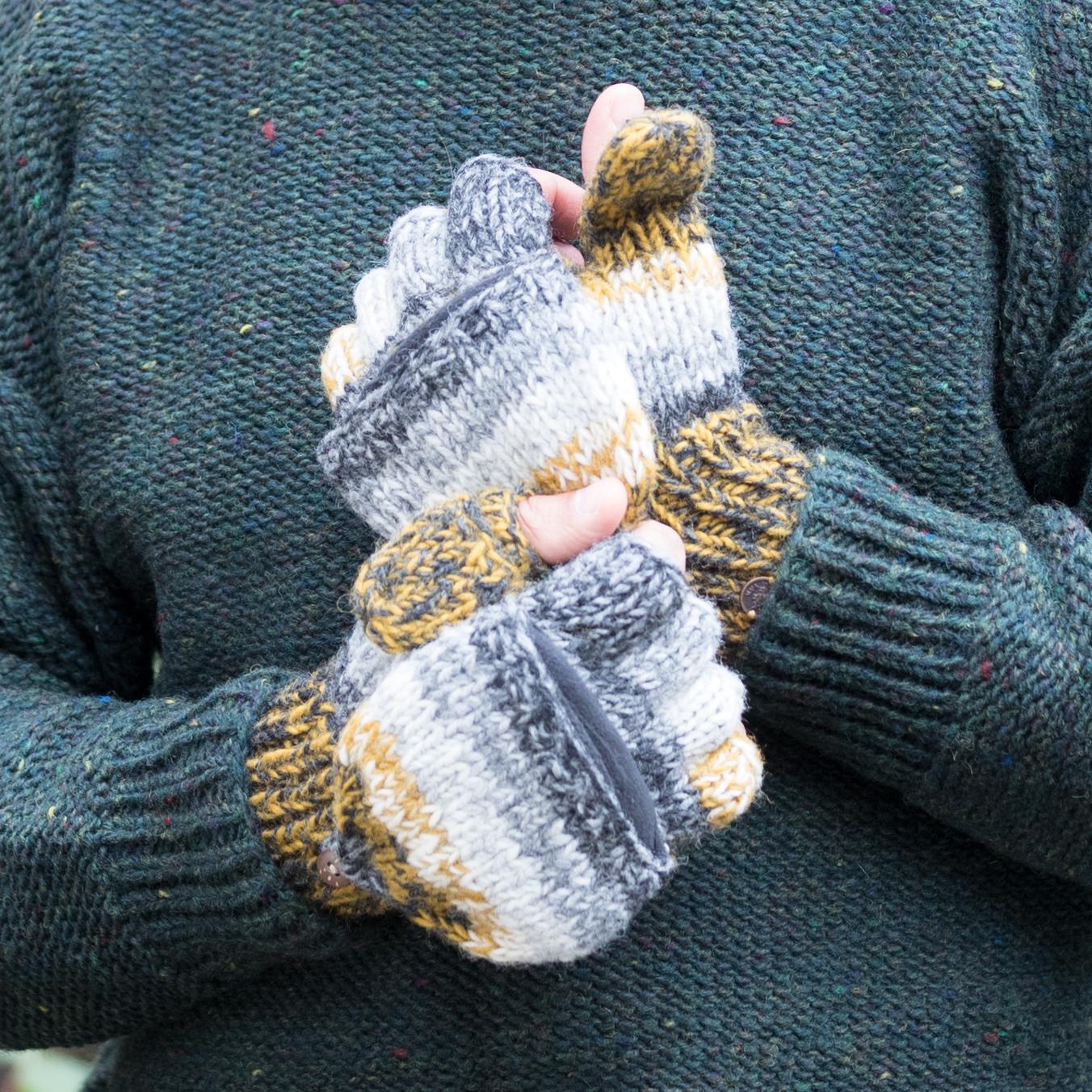 Hand Knitted Wool Mitts: Natural Electric Design - Fleece Lined Fair ...