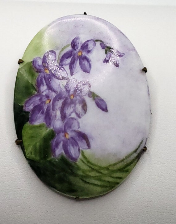 Hand Painted Porcelain Brooch - Gem
