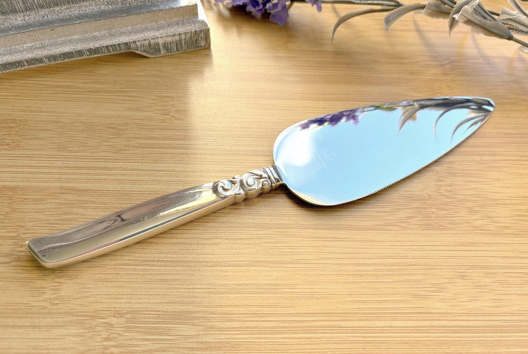 Vintage Oneida South Seas Pie Server, Silver Plate and Stainless Steel ...