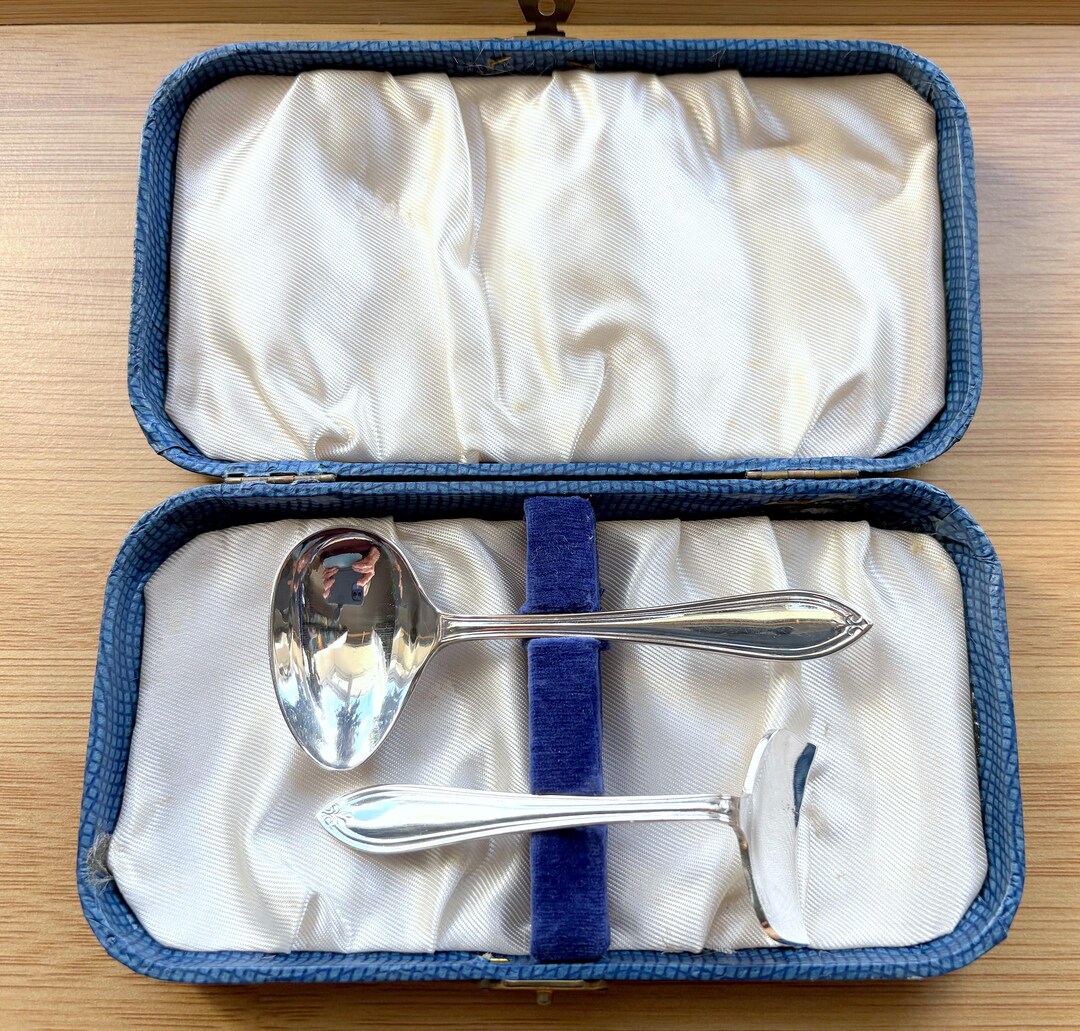 Vintage Cased Silver Plated Child's Pusher and Spoon, Vintage ...