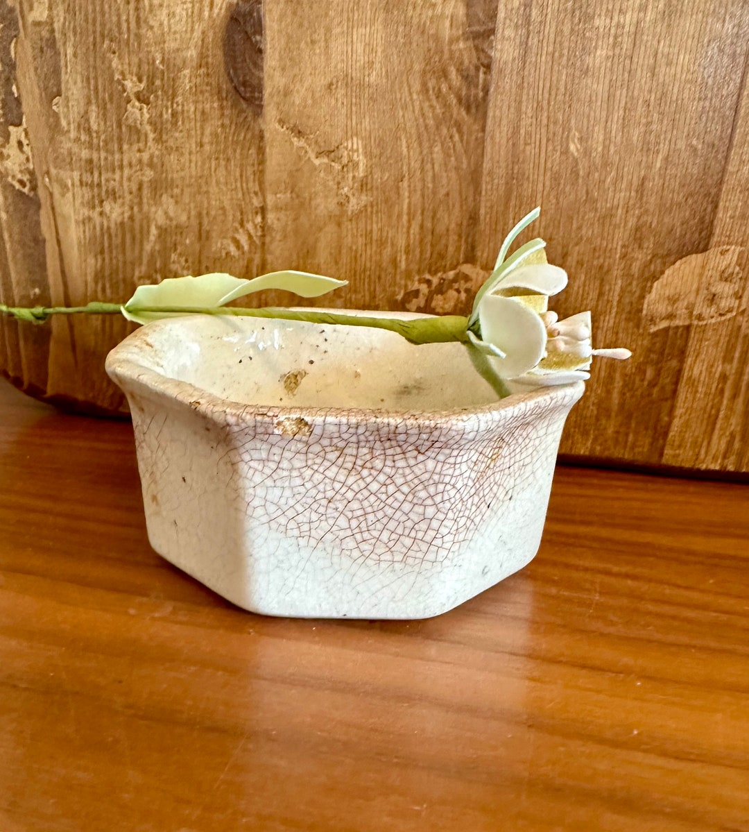 Rare Difficile à trouver Octogone Pierre de fer anglaise Plat Relief ...