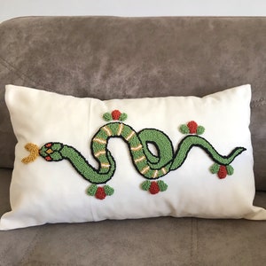 Punch Needle Pillow Cover, Green Snake Pillow, Hand Tufted Red Eye ...