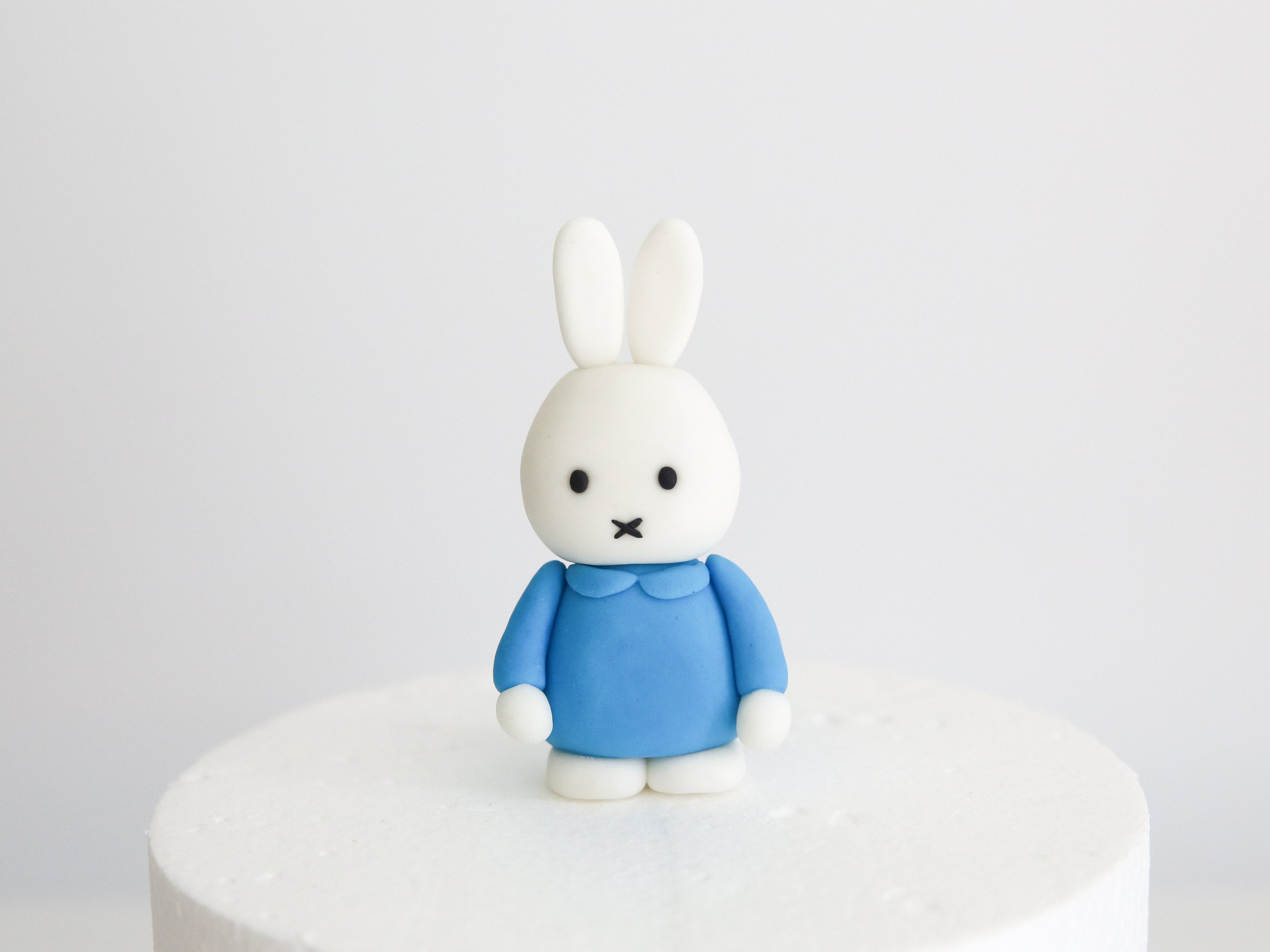 Miffy Cake Topper Fondant With Balloon and Presents Bundle - Etsy UK