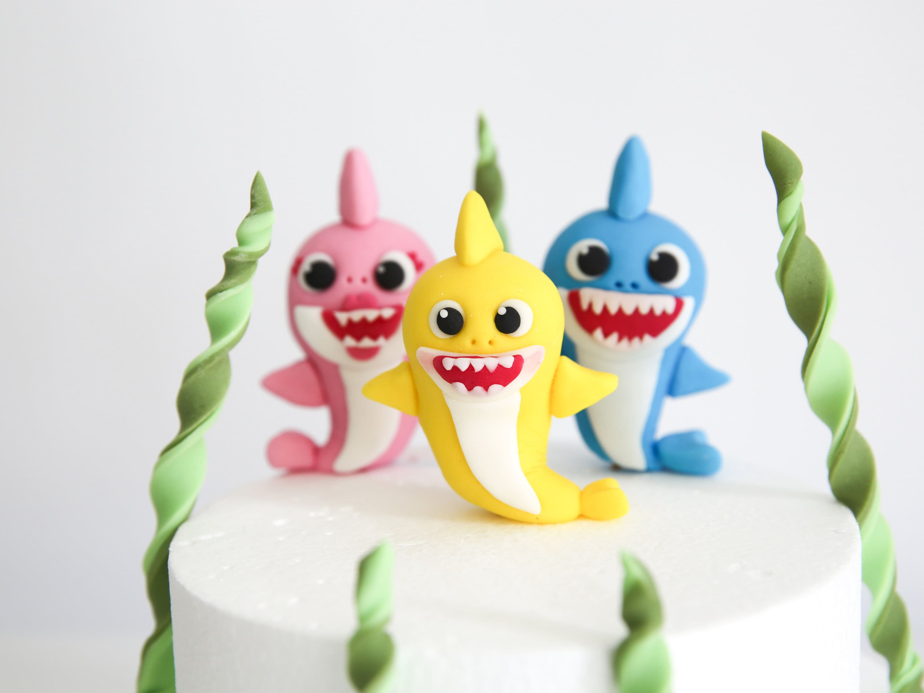 Baby Shark Cake Topper Fondant With Seaweed Bundle, Under the Sea ...