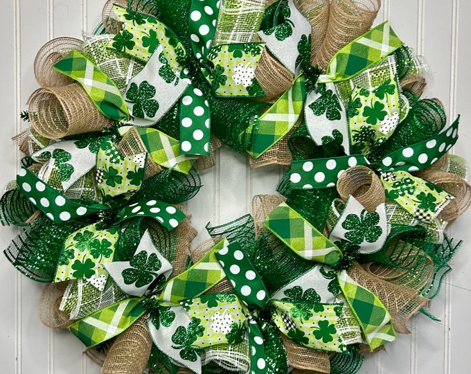 St Patricks Day Door Hanger, Lucky Clover Decor, Rainbow Wreath, St ...