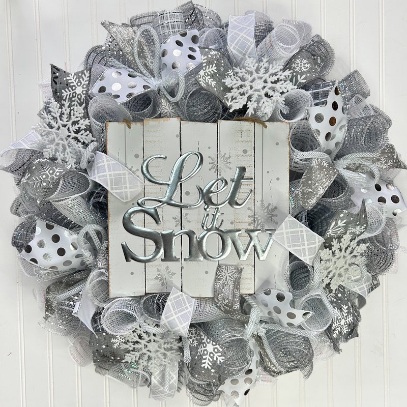 Snowflake Wreath - Etsy