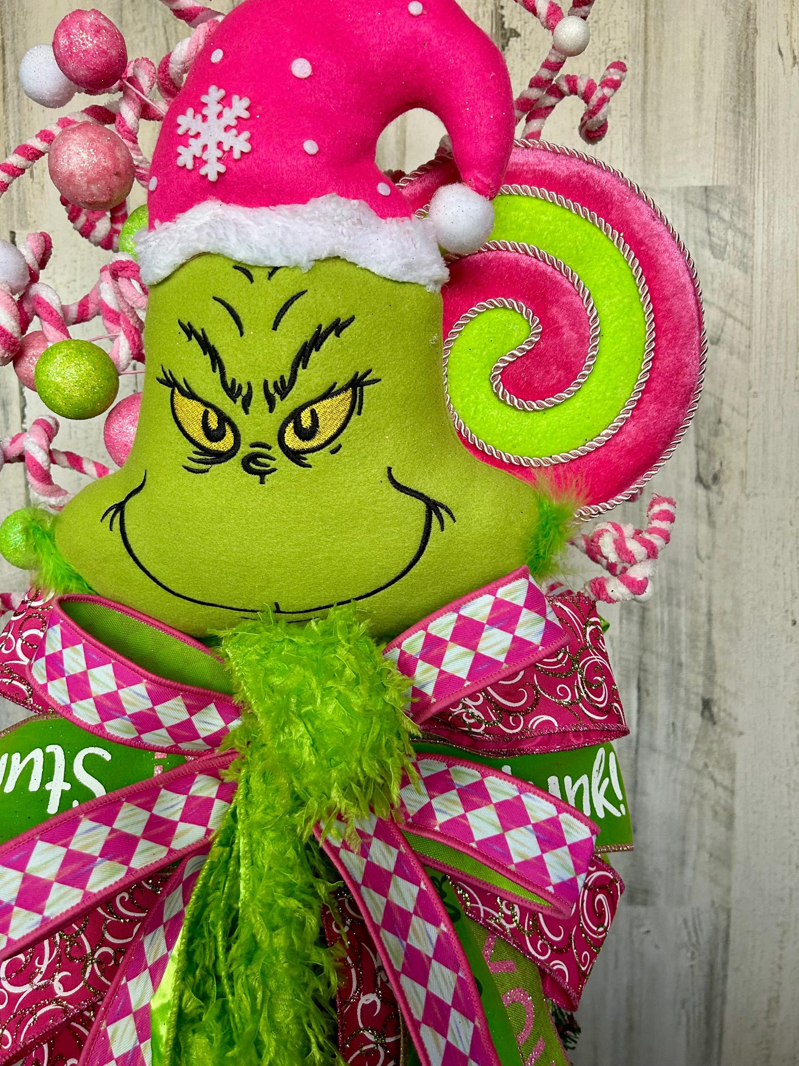 Pink Grinch Christmas Tree Topper, Large Grinch Bow, Decorated Pink ...