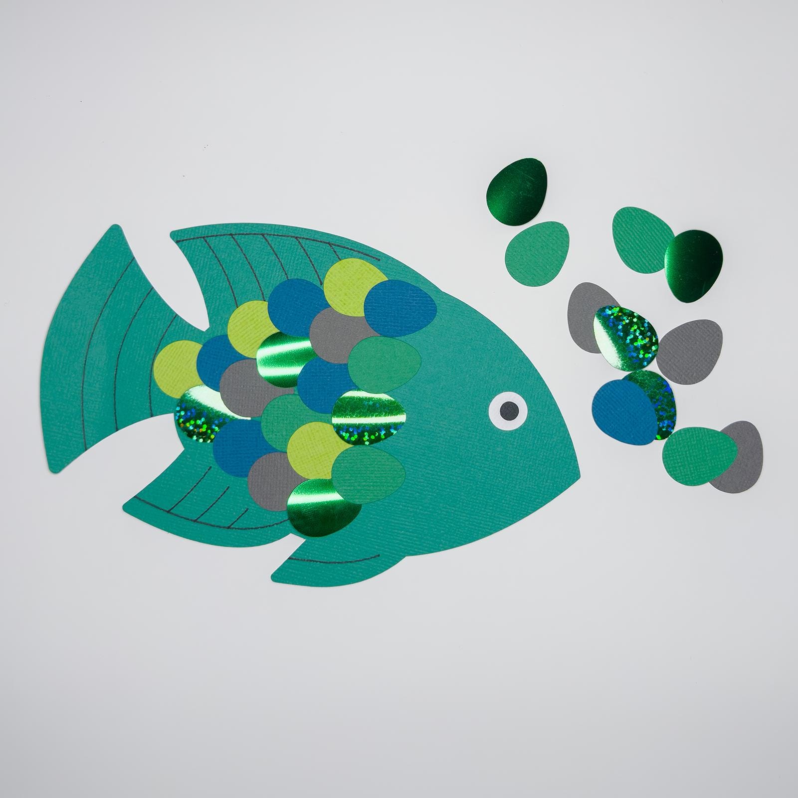 Green Fish Paper Craft Kit: Pre-cut Scales, Kids DIY Activity - Etsy