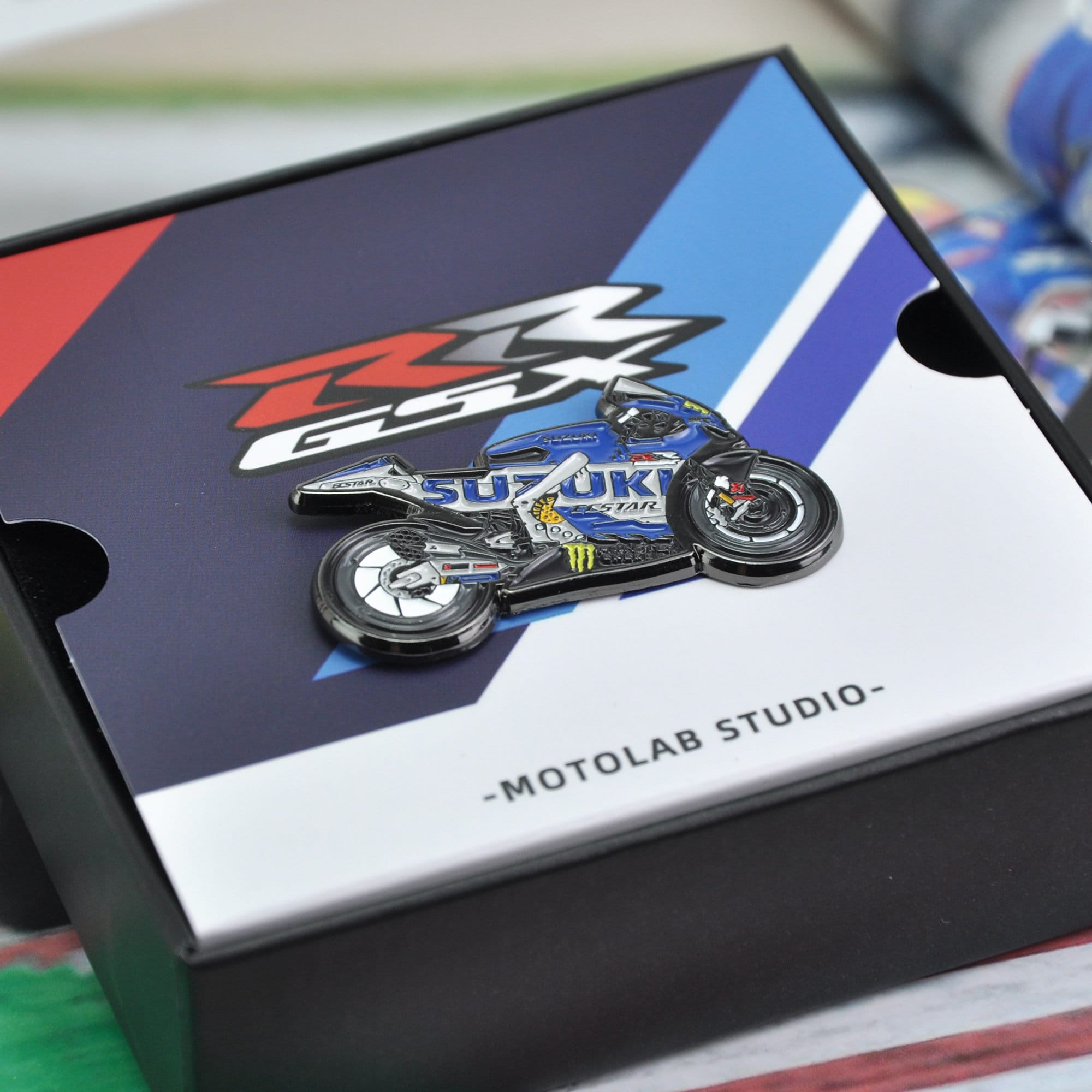 Suzuki Motorbike Badge Pinback Buttons GSX-RR Soft Enamel Pin - Etsy
