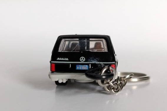 Mercedes Benz W123 Wagon / Estate Keychain Hot Wheels/matchbox 1/64 ...