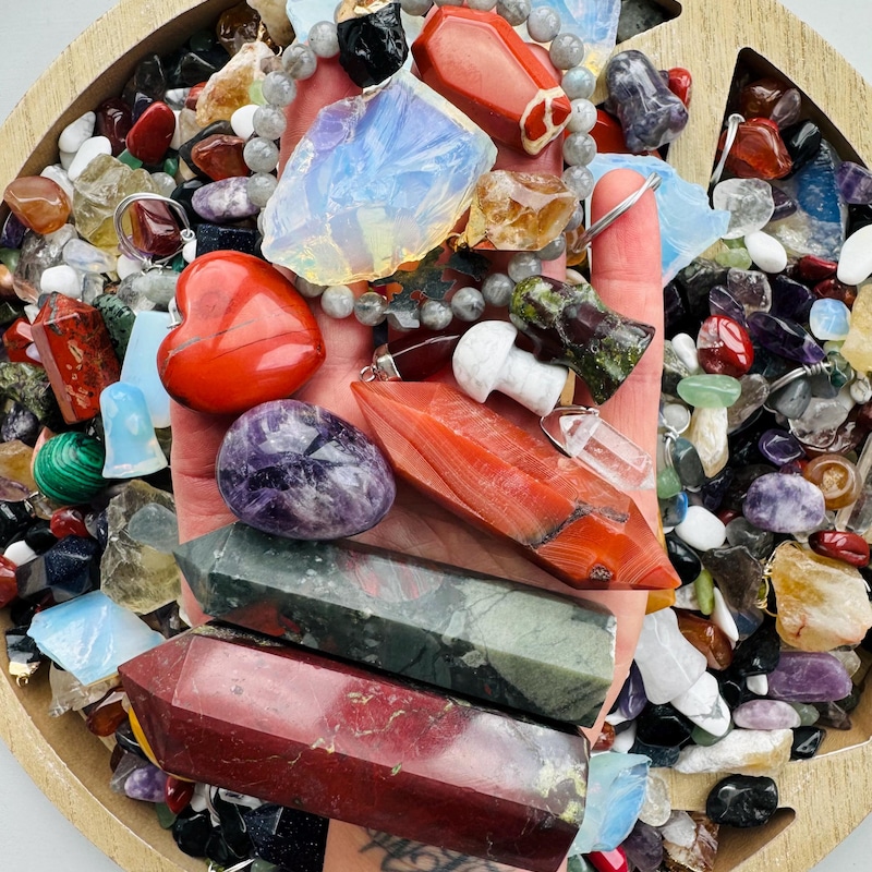 Crystal Gifts - 60+ Gift Ideas for 2025