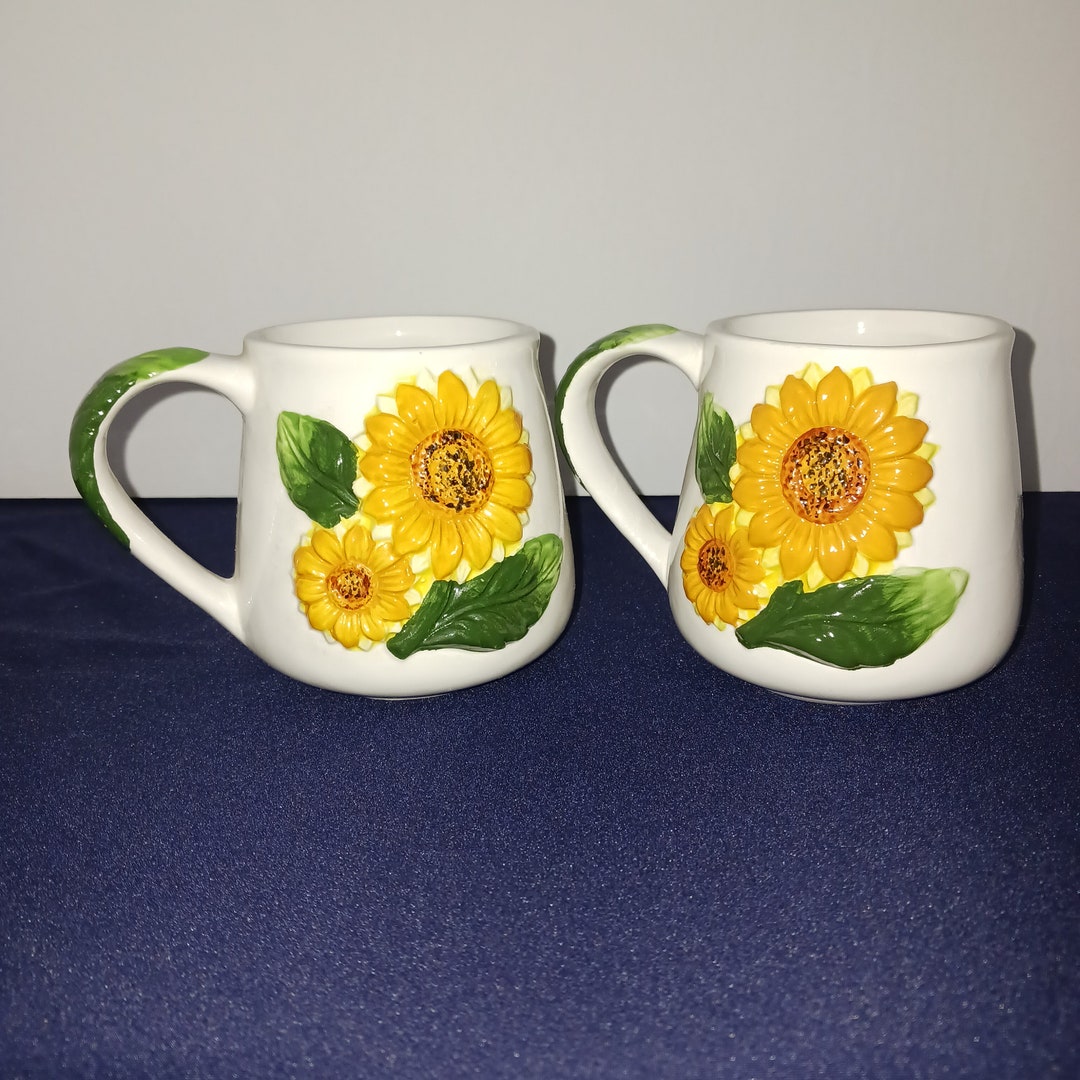 Majolica Style Large Mugs by KMC Vintage Beverage Mugs - Etsy