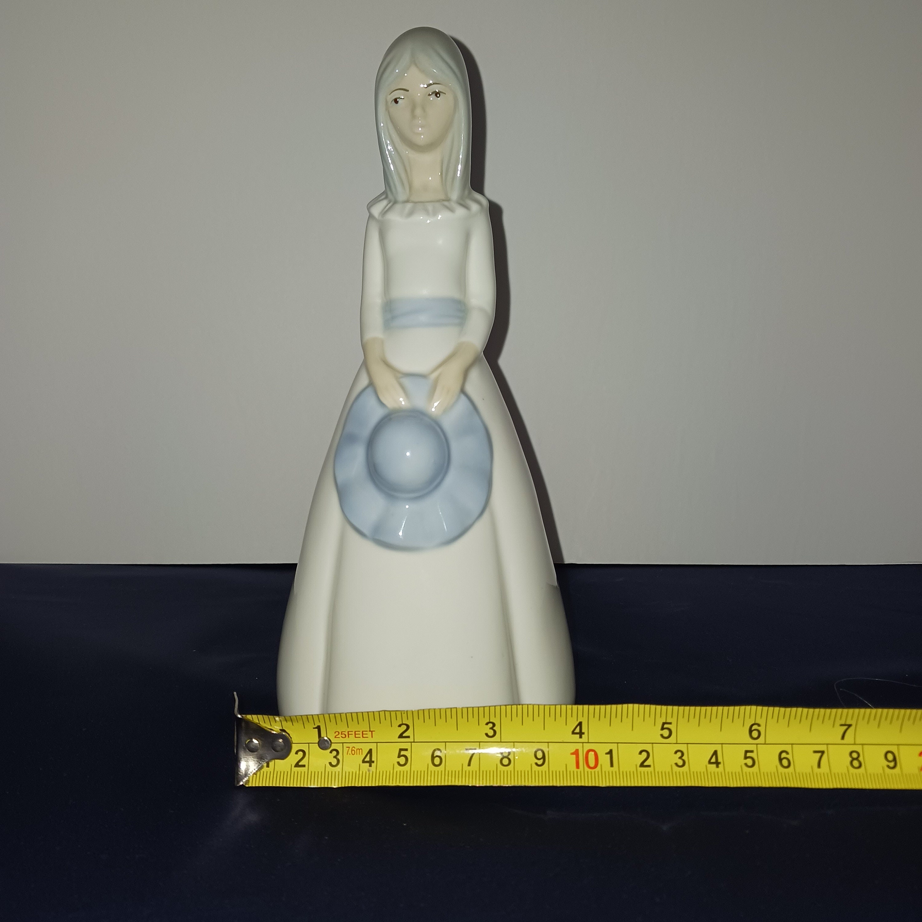 Miguel Requena Porcelanas Valencia Figurine of Young Woman - Etsy