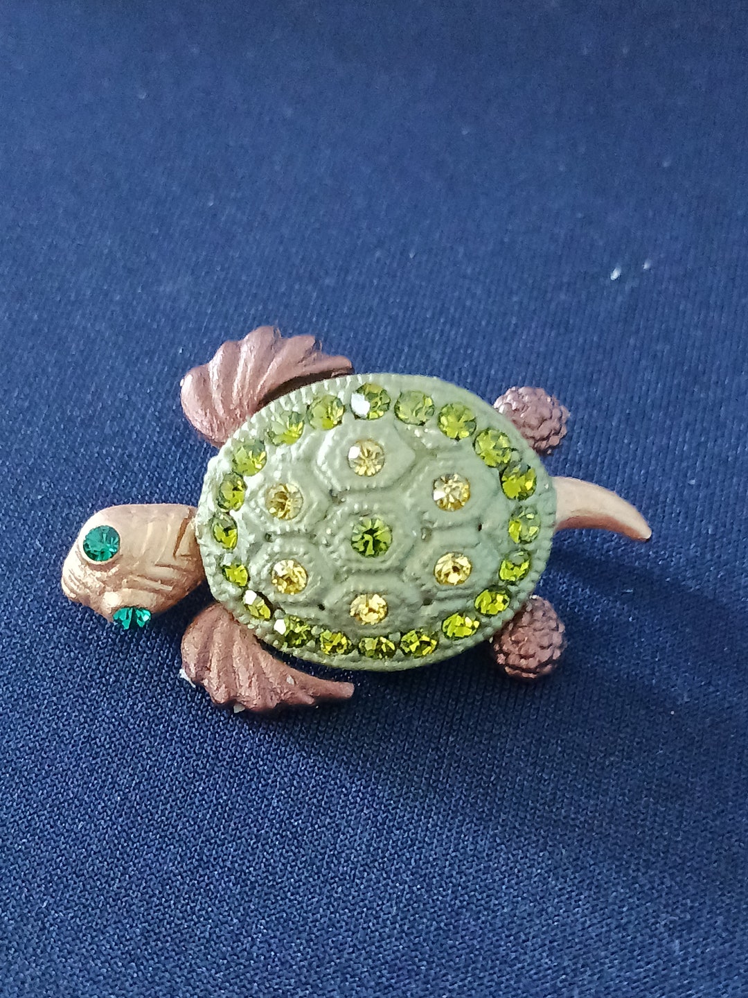 Cute Small Crystal Moveable Turtle Pin, Brooch Seaturtle, Green and ...