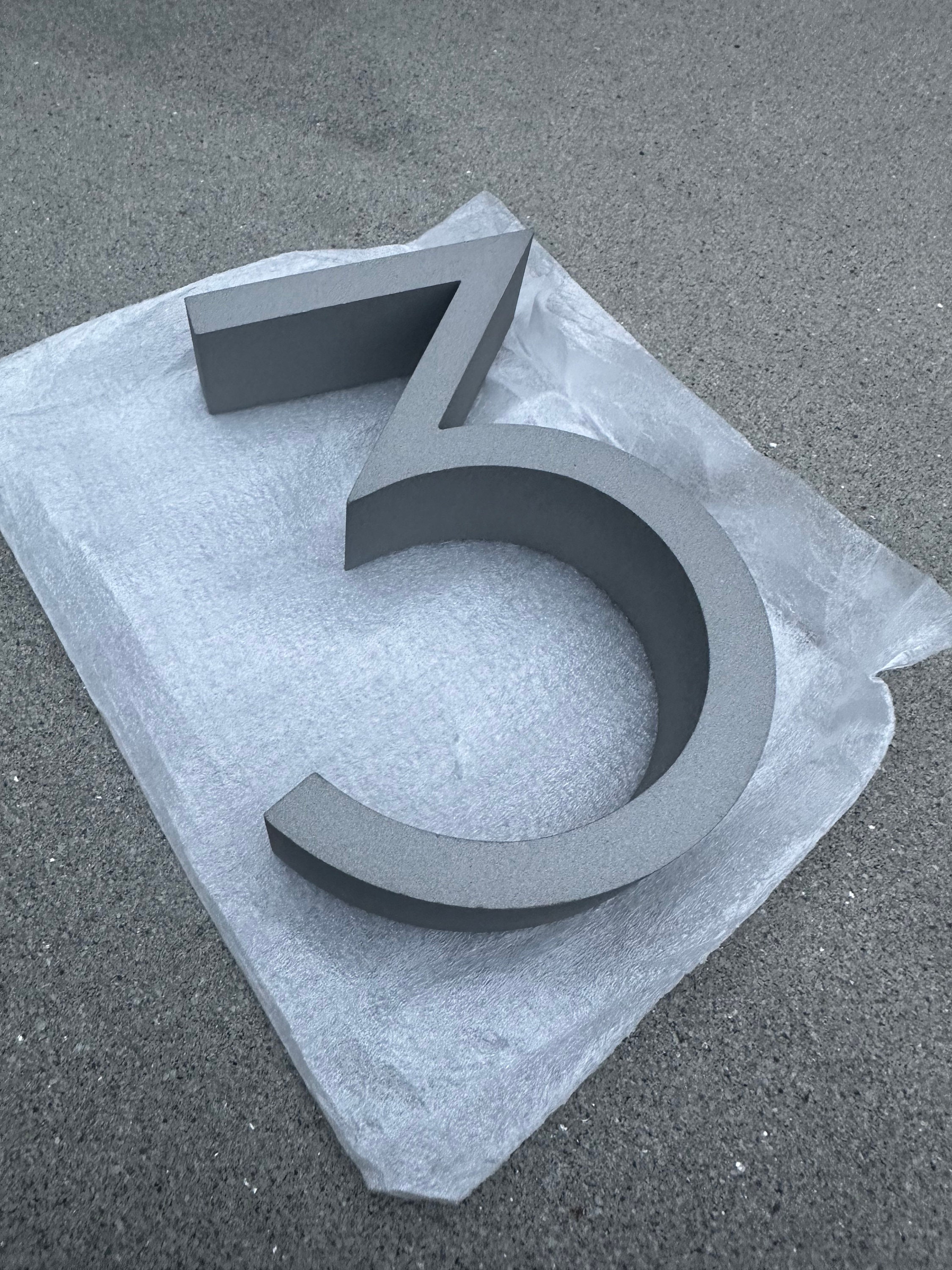 Neutra House Numbers | 3, 4 | Design Within Reach | Herman Miller ...