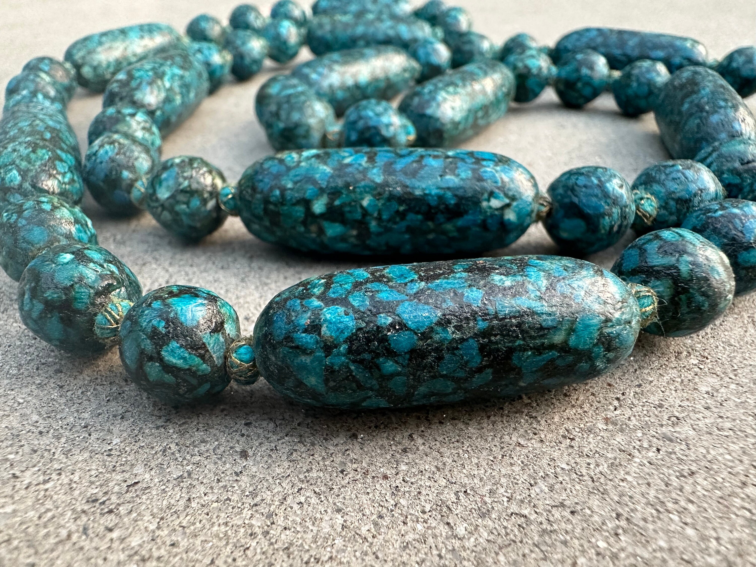 ANTIQUE 1920s India / Nepal Turquoise Fleck Trade Beads | Indian ...