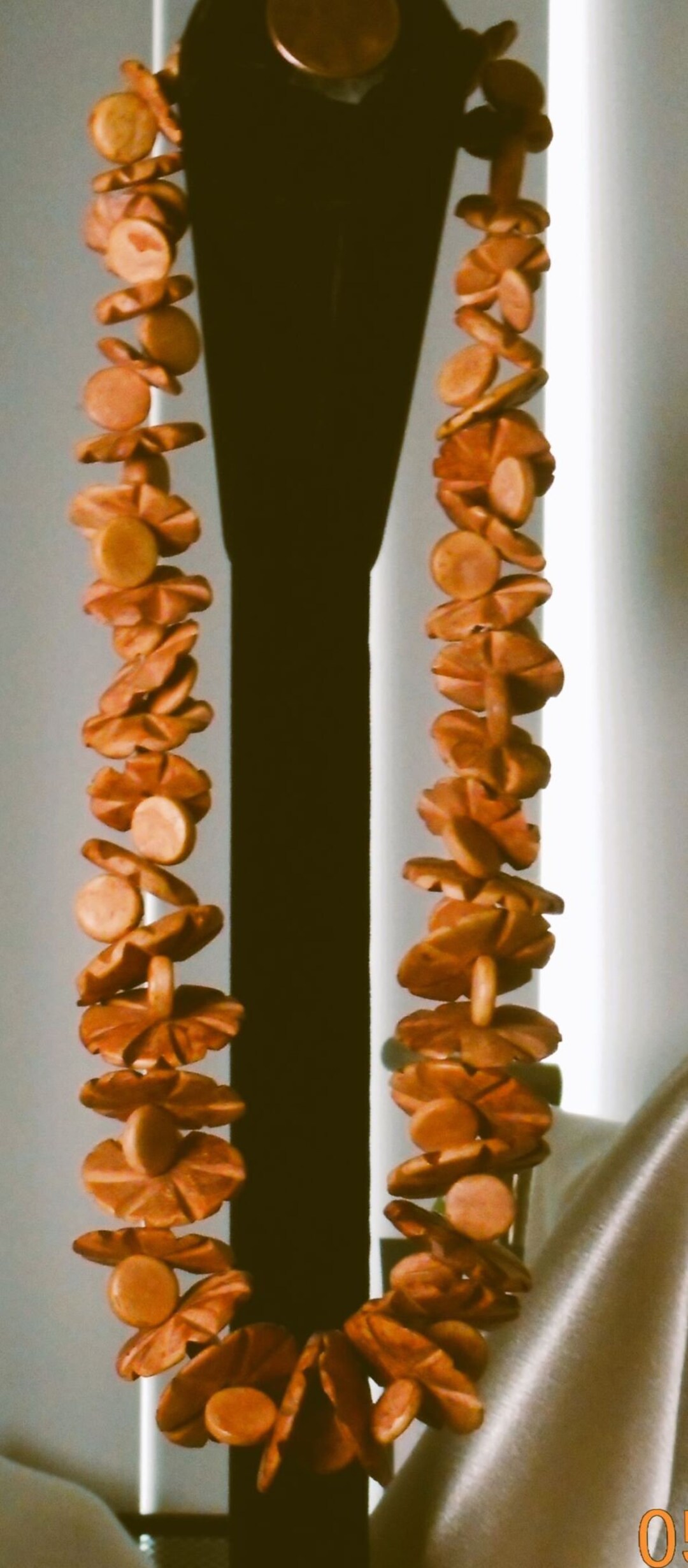 Hand Carved Wood Hawaiian Pikake Flower Lei /choker - Etsy