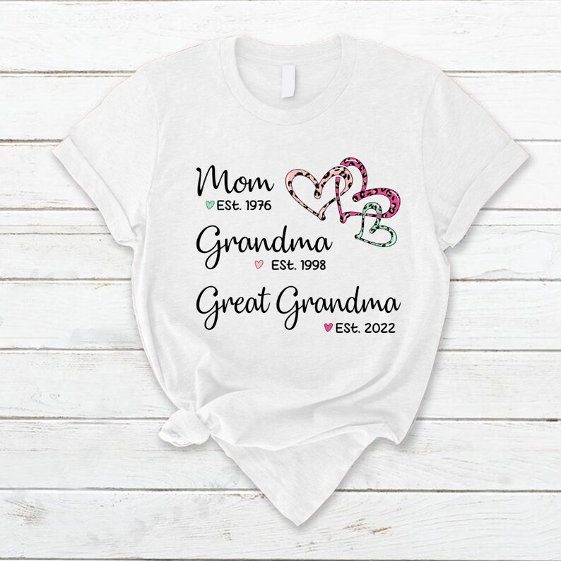 Personalized Mom Grandma Great Grandma Shirt, Mom Nana Mimi Est Shirt ...