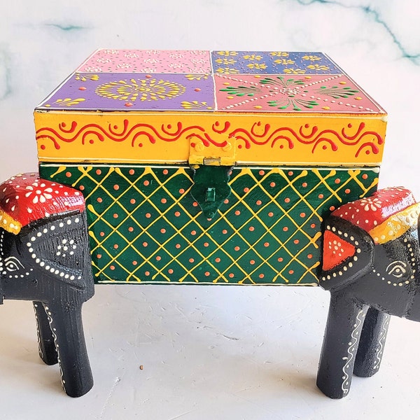 Traditional Jewelry Box - Etsy