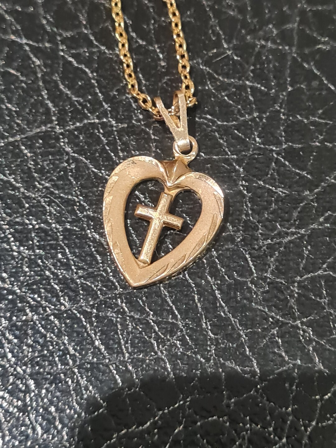Vintage 14 Carat Gold Heart Shaped Pendant Featuring Bevelled Edges and ...
