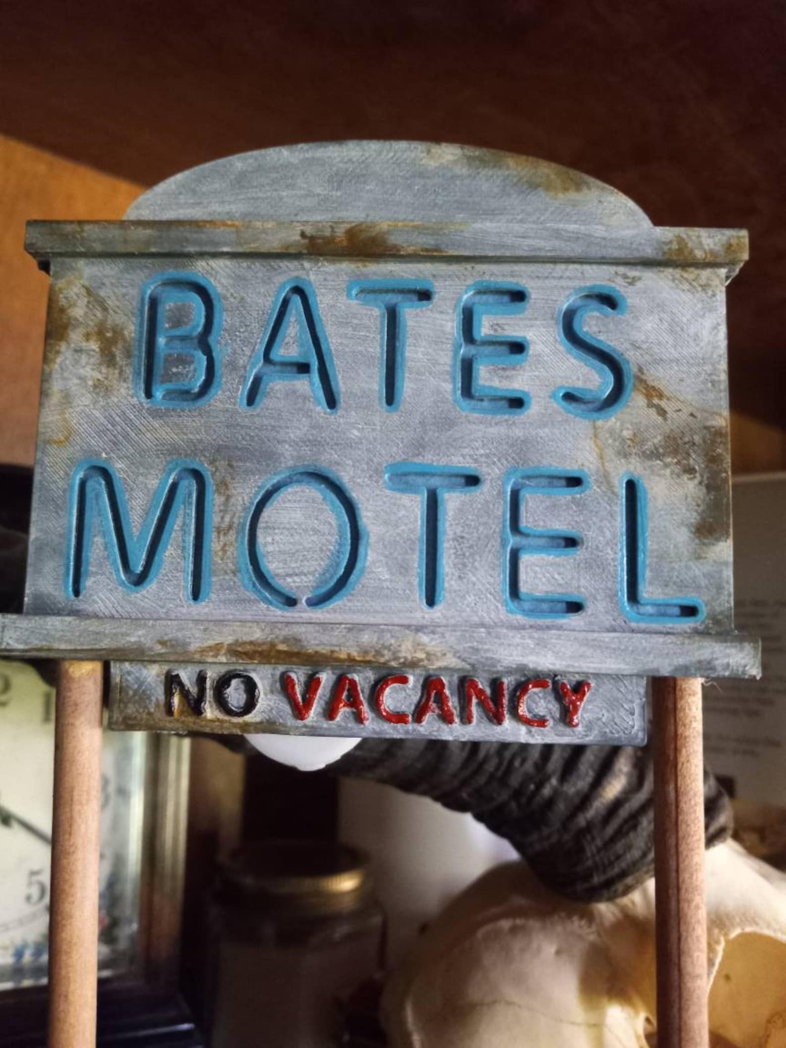 Bates Motel Psycho Alfred Hitchcock Horror Sign 1/12th Scale LED ...